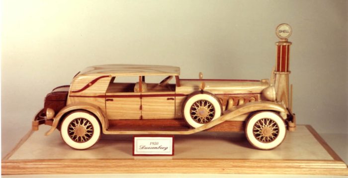 A woodworking plan for building the classic 1930 Duesenberg auto.